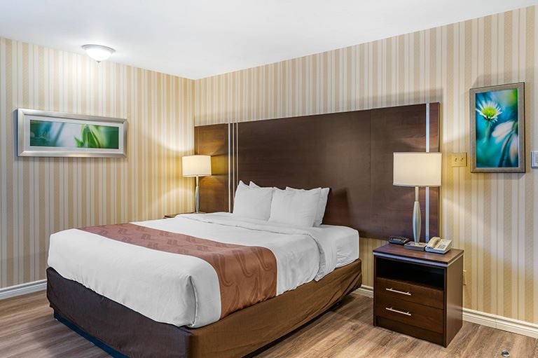 Sherbrooke Hotel Accommodations | Quality Hotel & Suites Sherbrooke